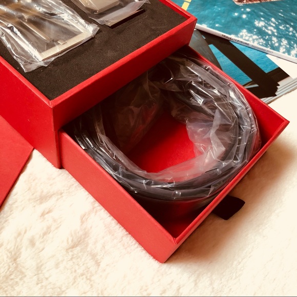 Hugo Boss | Accessories | Hugo Boss Men Reversible Leather Belt Gift ...